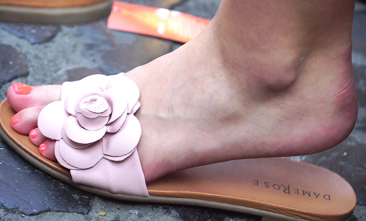 Wus Feet Links Baresandals Candid Feet